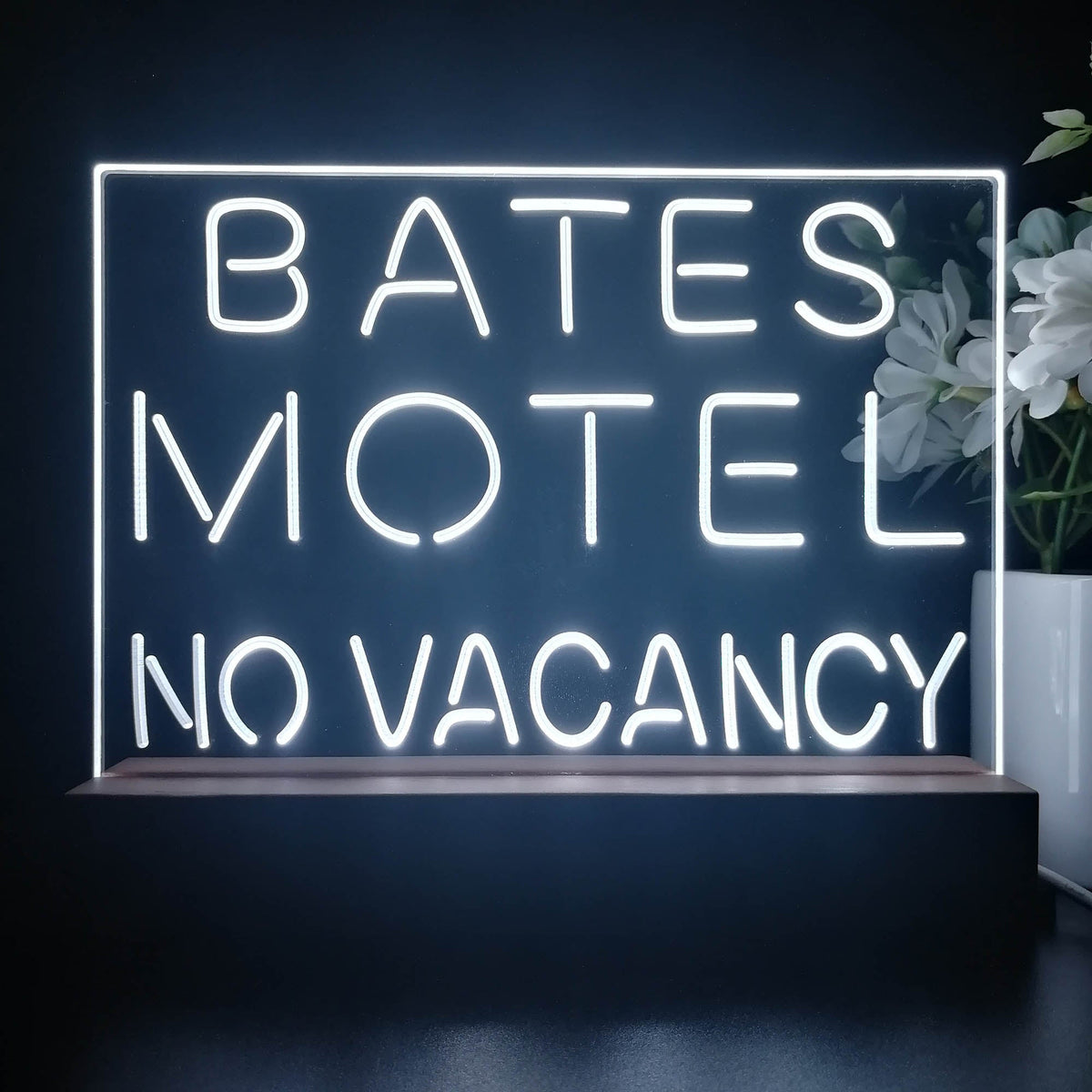 Bates Motel No Vacancy Neon Sign Table Lamp Display | PRO LED SIGN